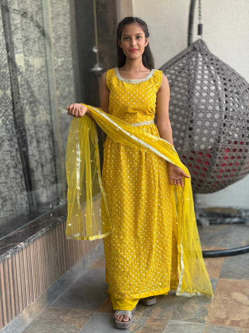 INDIPEHNAWA NAIRA CUT WITH BALT – Arsh Wardrobe Collection